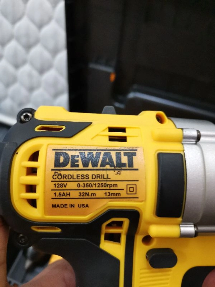 Buy DEWALT 128V WIRELESS DRILL MACHIN LITHIUM-ION BETTERY 5.0AH online from Kuwait_online_tools
